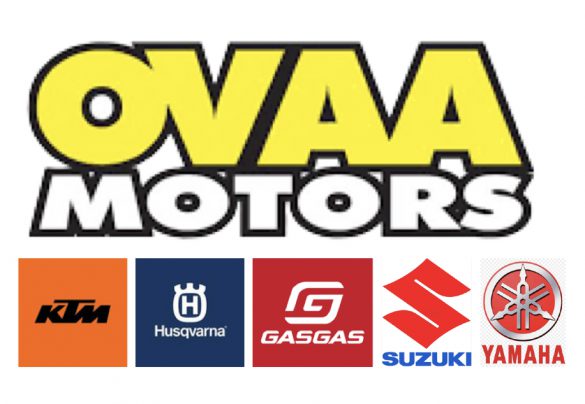 Xlucyy she is sexy and has a really nice body.