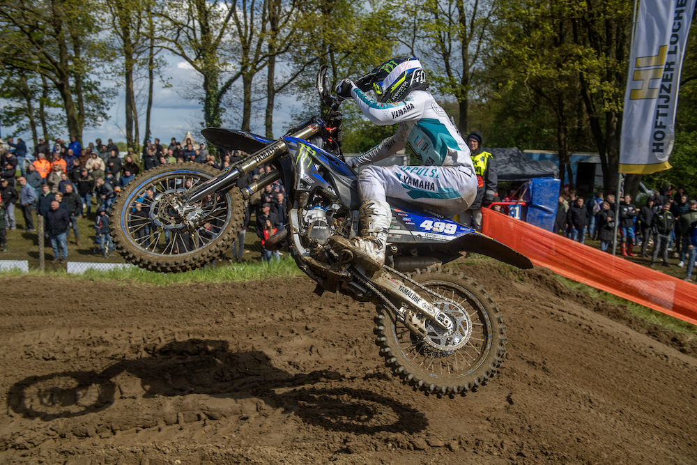 Dani Heitink op het podium in Dutch Masters Markelo - Motocrossplanet