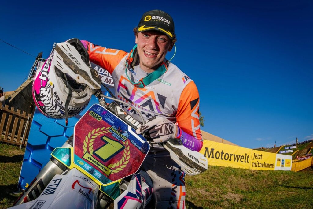 Cat-moto Bauerschmidt Husqvarna maakt line up 2025 bekend - Motocrossplanet