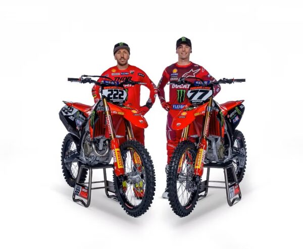 Ducati en Aruba.it samen voor hun historische eerste seizoen in het ...