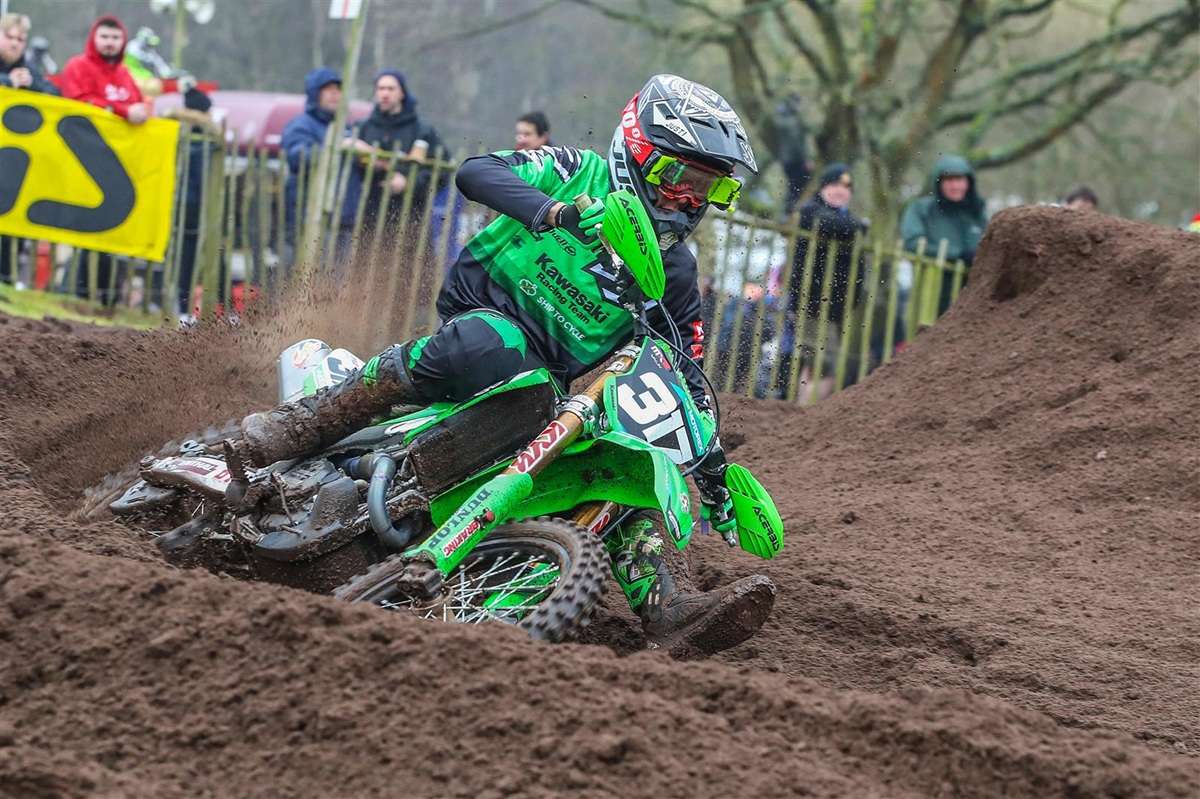 Renaux en Valin winnen eerste manche in Lacapelle Marival - Motocrossplanet