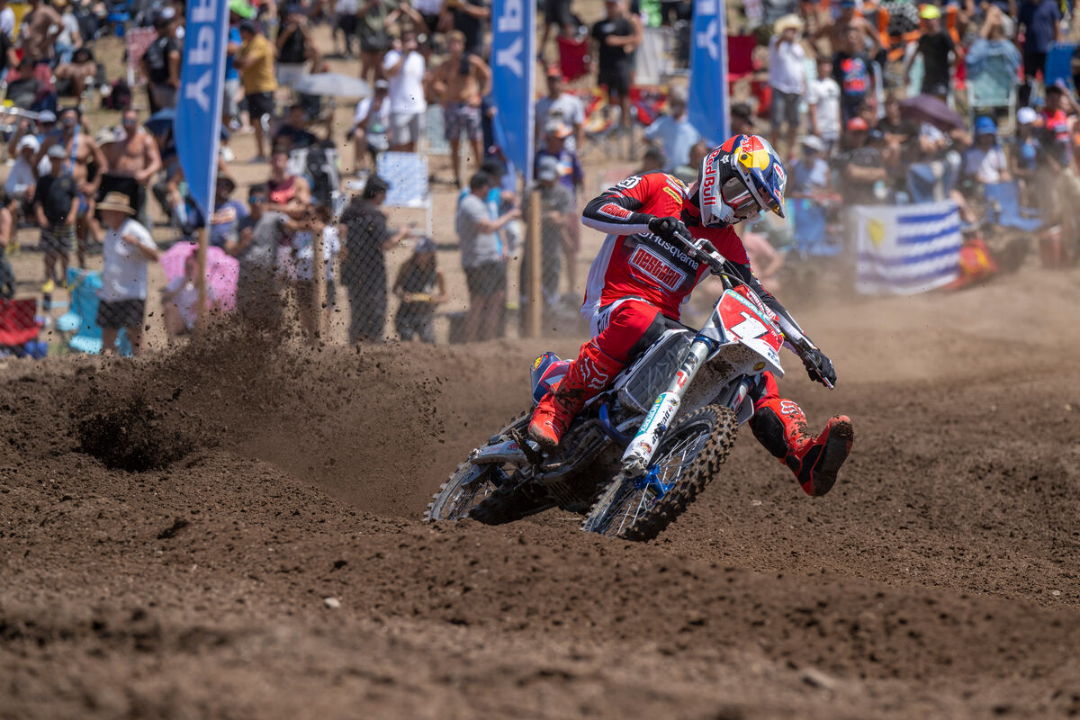 Wereldkampioen Kay de Wolf aan de start bij de Dutch MX Nationals in ...