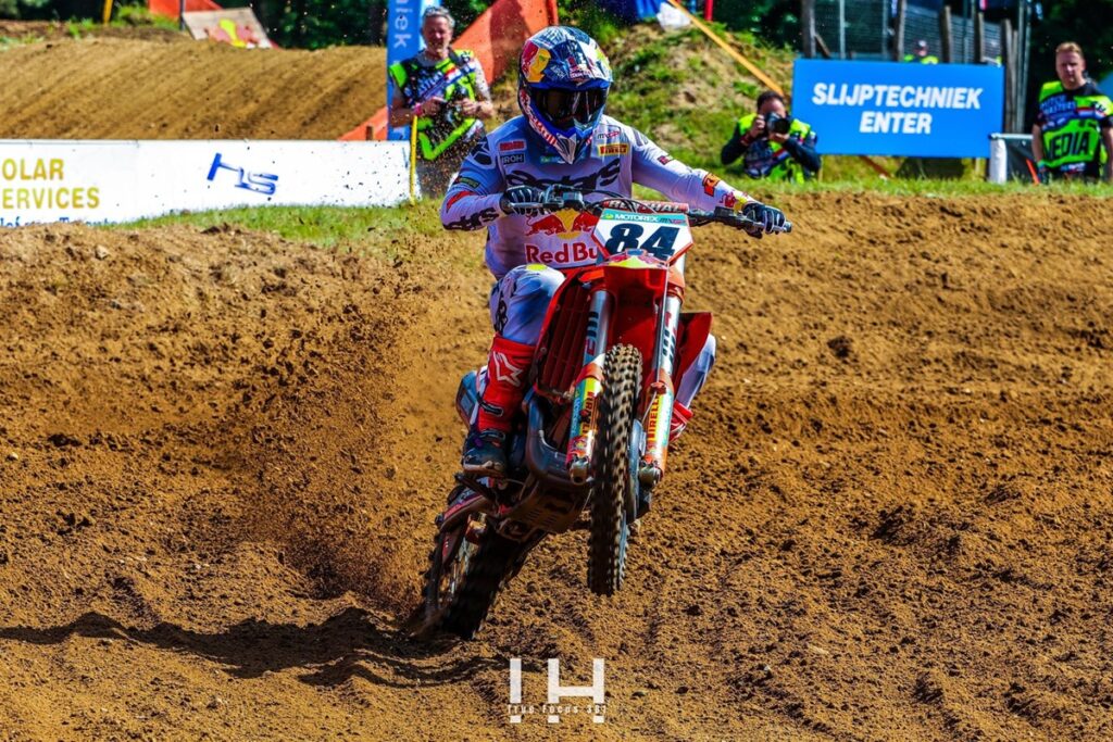 Jeffrey Herlings pakt eerste zege van het seizoen in Markelo ...