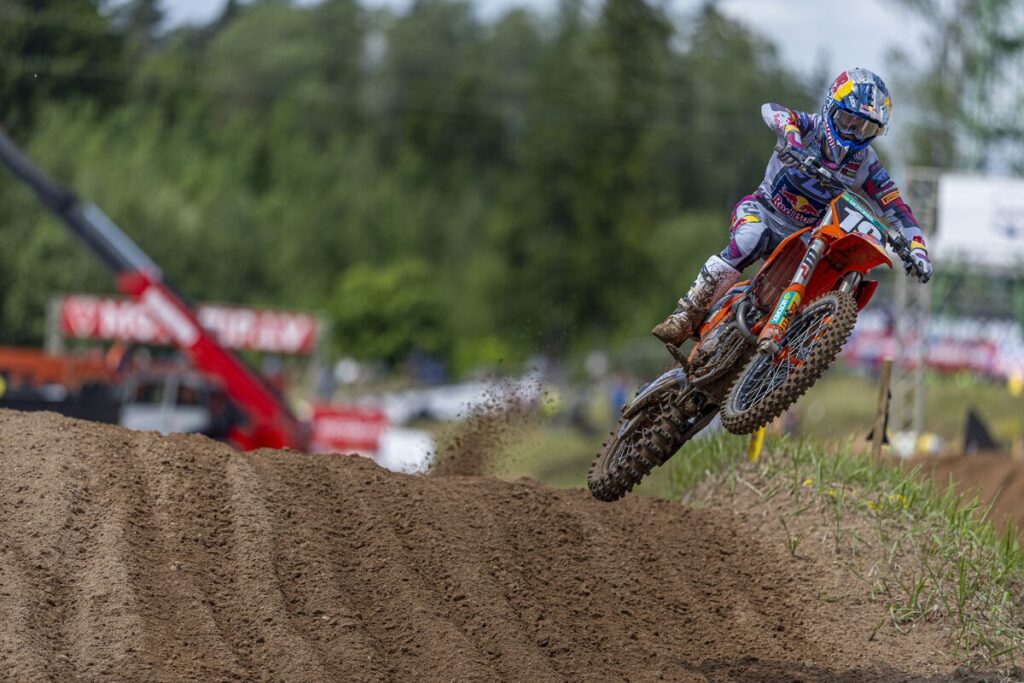 Sacha Coenen wint eerste manche MX2 in Letland - Motocrossplanet