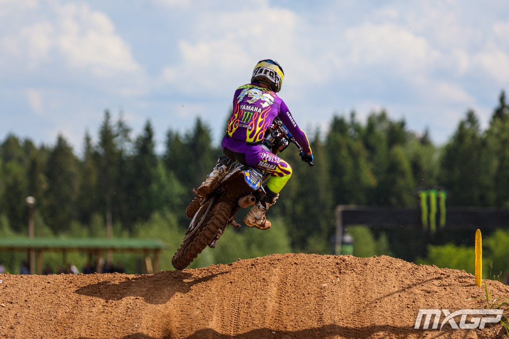 Heitink op het podium in EMX125 in Letland - Motocrossplanet