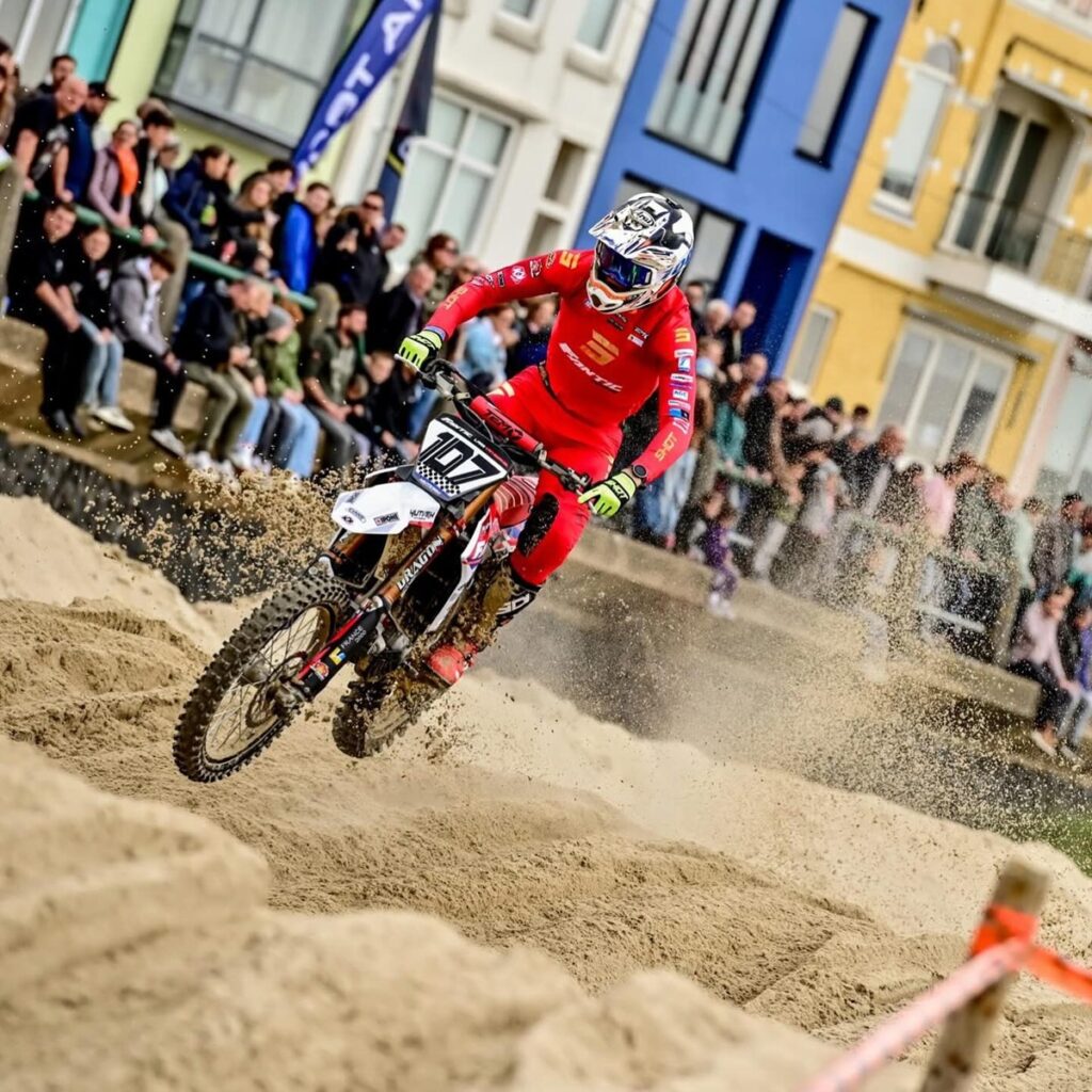 Lars van Berkel vijfde in Loon Plage - Motocrossplanet