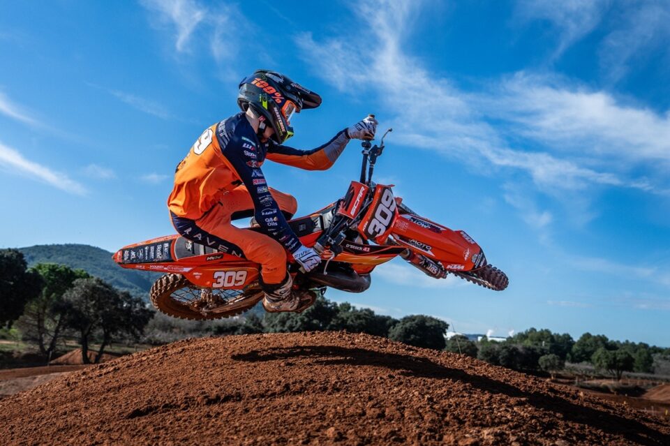 Raven en 737 Performance D’stock 41 KTM Team bundelen krachten voor het ...