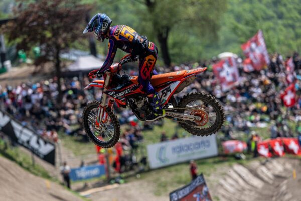 Zie Doensen en Herlings in actie op Monster Mountain - Motocrossplanet